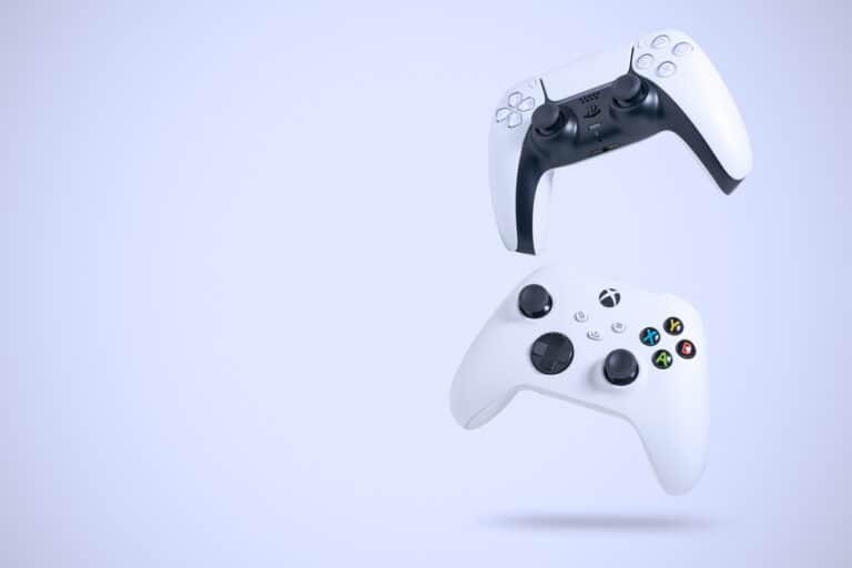 Can You Use Xbox One Controller on Xbox 360? (Answered) | DeviceTests Can You Use Xbox One Controller on Xbox 360? (Answered) | DeviceTests
