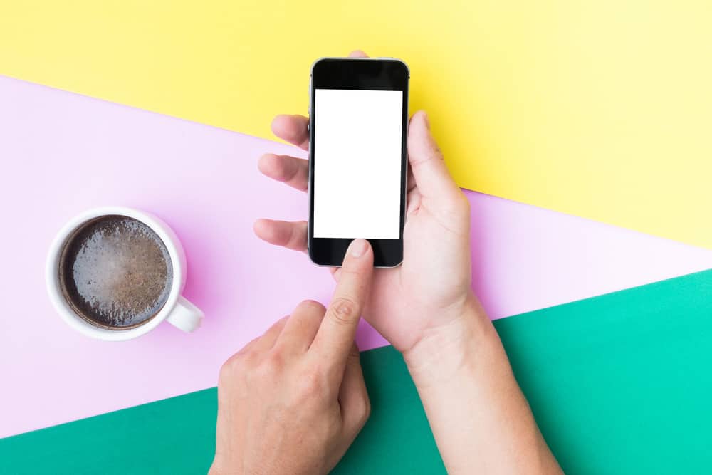 How To Minimize The Screen On IPhone Step by Step Guide DeviceTests