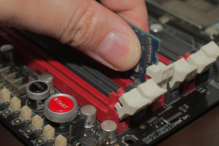 How Much RAM Should Be Used at Idle? (Explained) | DeviceTests