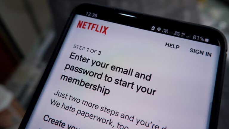 How To See Your Netflix Password on Android | DeviceTests