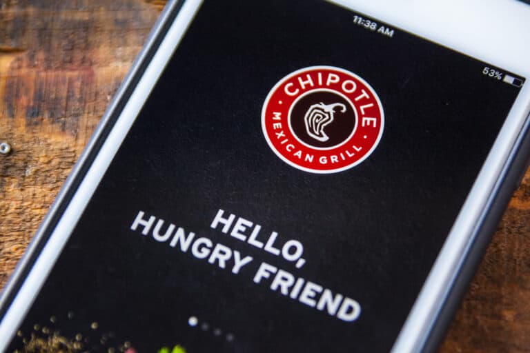 How To Use Gift Cards on the Chipotle App | DeviceTests