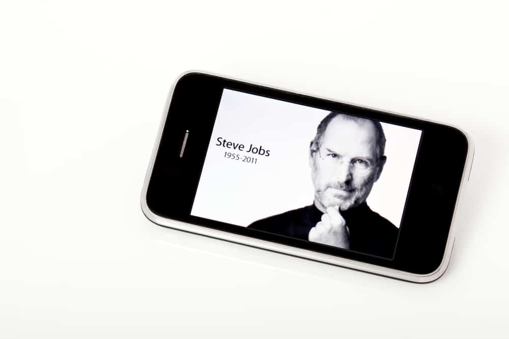 How To Invert Black And White Photos On An IPhone DeviceTests